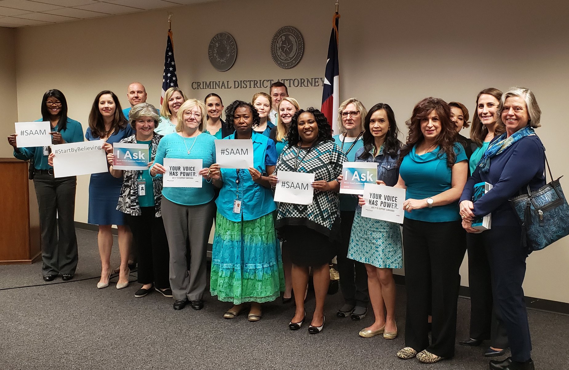 Turn Tarrant Teal - Women's Center